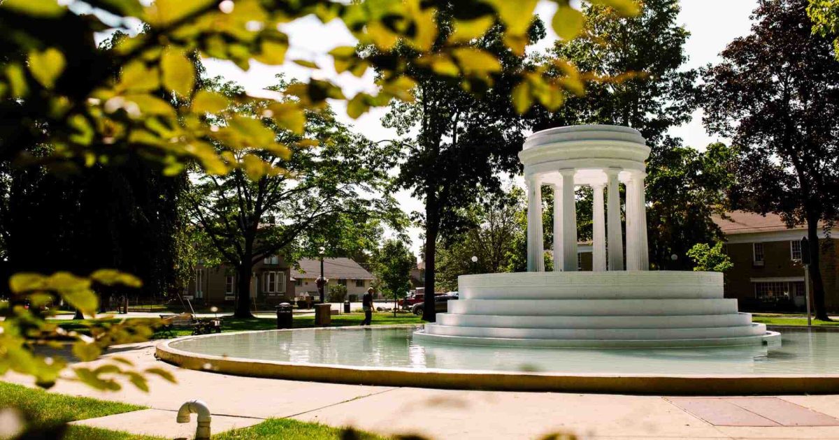 Brooks Memorial Fountain | Choose Marshall